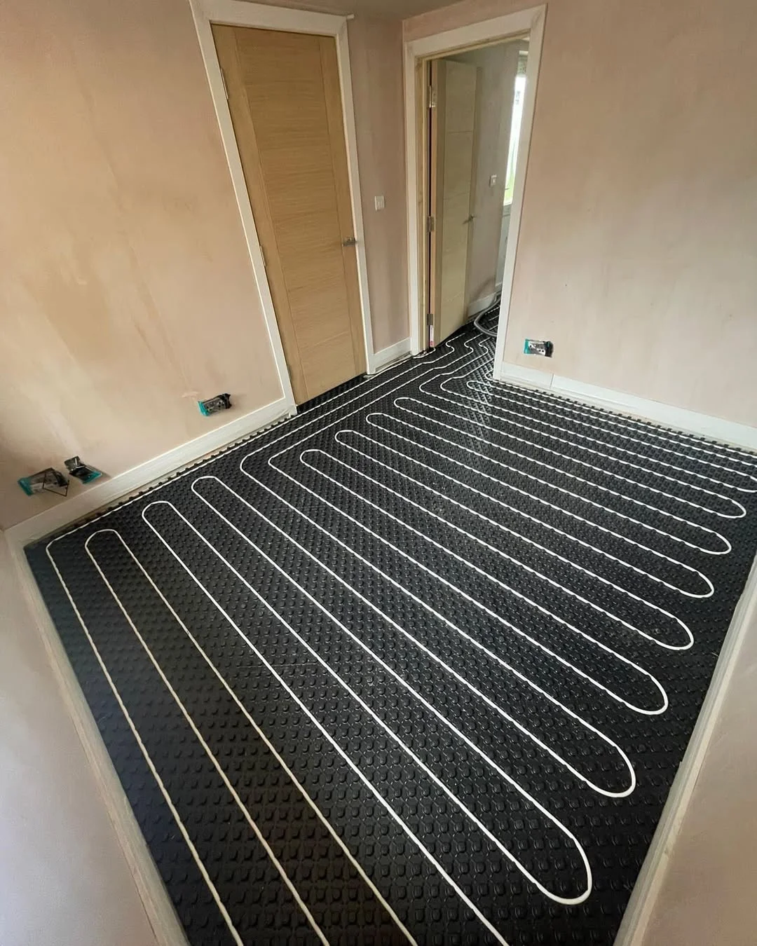 Experience Luxury with Efficient Underfloor Heating